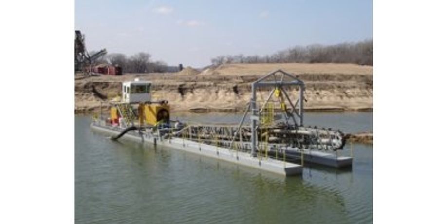 CDW - Hydraulic Dredges - Chain Ladder Dredge By Custom ...