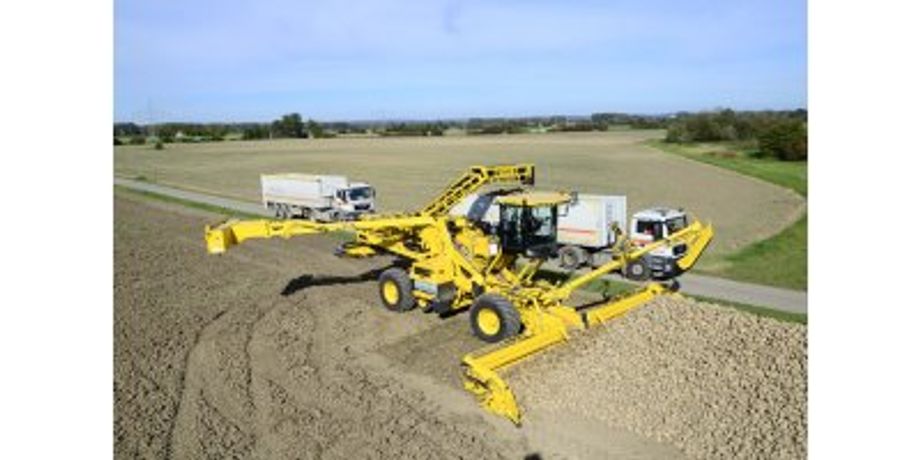 ROPA Euro-Maus 4 Self-Propelled Cleaner Loader For Sugar Beet