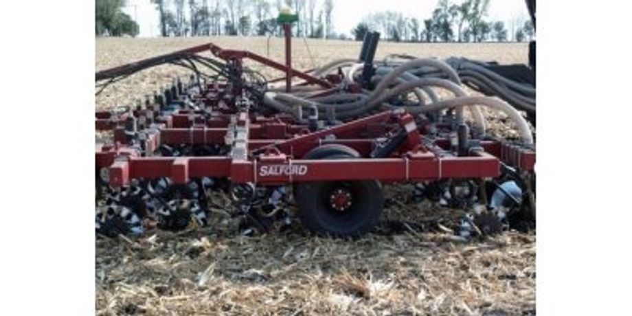 Salford I-1500 Strip Till Applicator