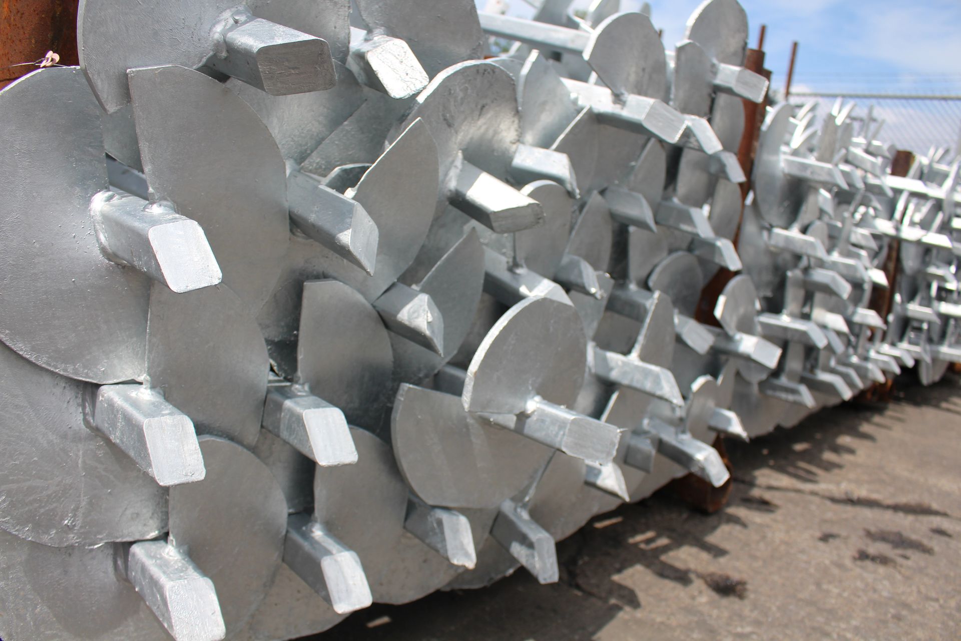 Model ROCK-IT - Helical Lead Section Piles Brochure