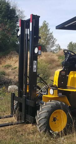 Hummerbee - TURBO II 4X4 - Hummerbee - Rough Terrain Forklifts - Rough ...