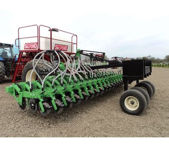HFL Fabricating TP800 Series Air Seeder