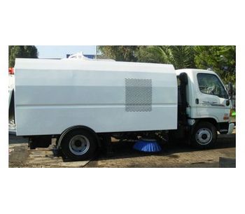 Guvenc Vacuum Road Sweeper