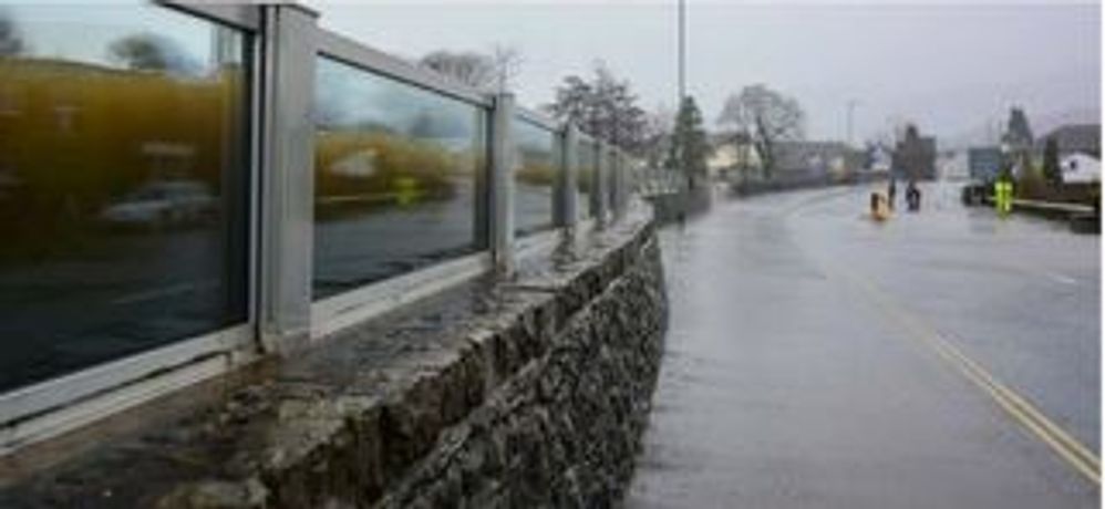 Nautilus - Flood Barriers - Glass Wall Flood Defence System ...