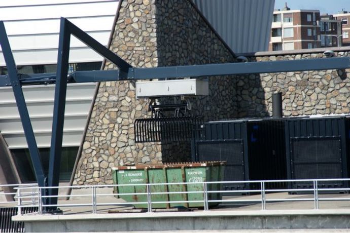 Bosker - BT1000/1500 - Trash Rake Machines - Overhead ...