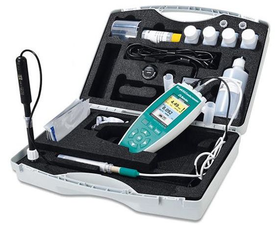 Metrohm 914 - 2.914.0130 Ph/DO/Conductometer With Accessories