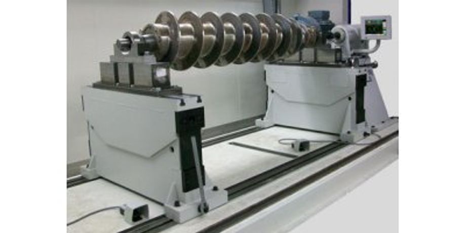 Hofmann UHK16-26 Hard-Bearing Horizontal Balancing Machines